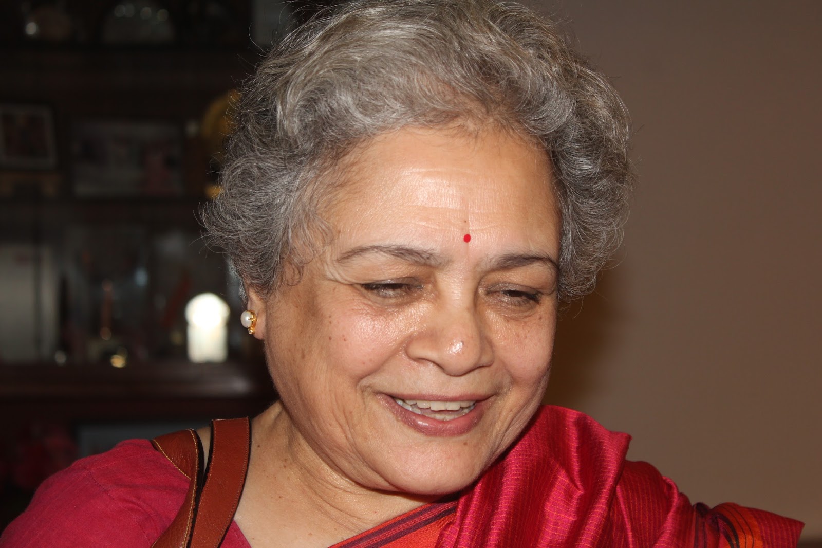 અશ્વિનિયત/अश्विनियत/Ashwiniyat : Mrinal Pande / મૃણાલ પાંડે