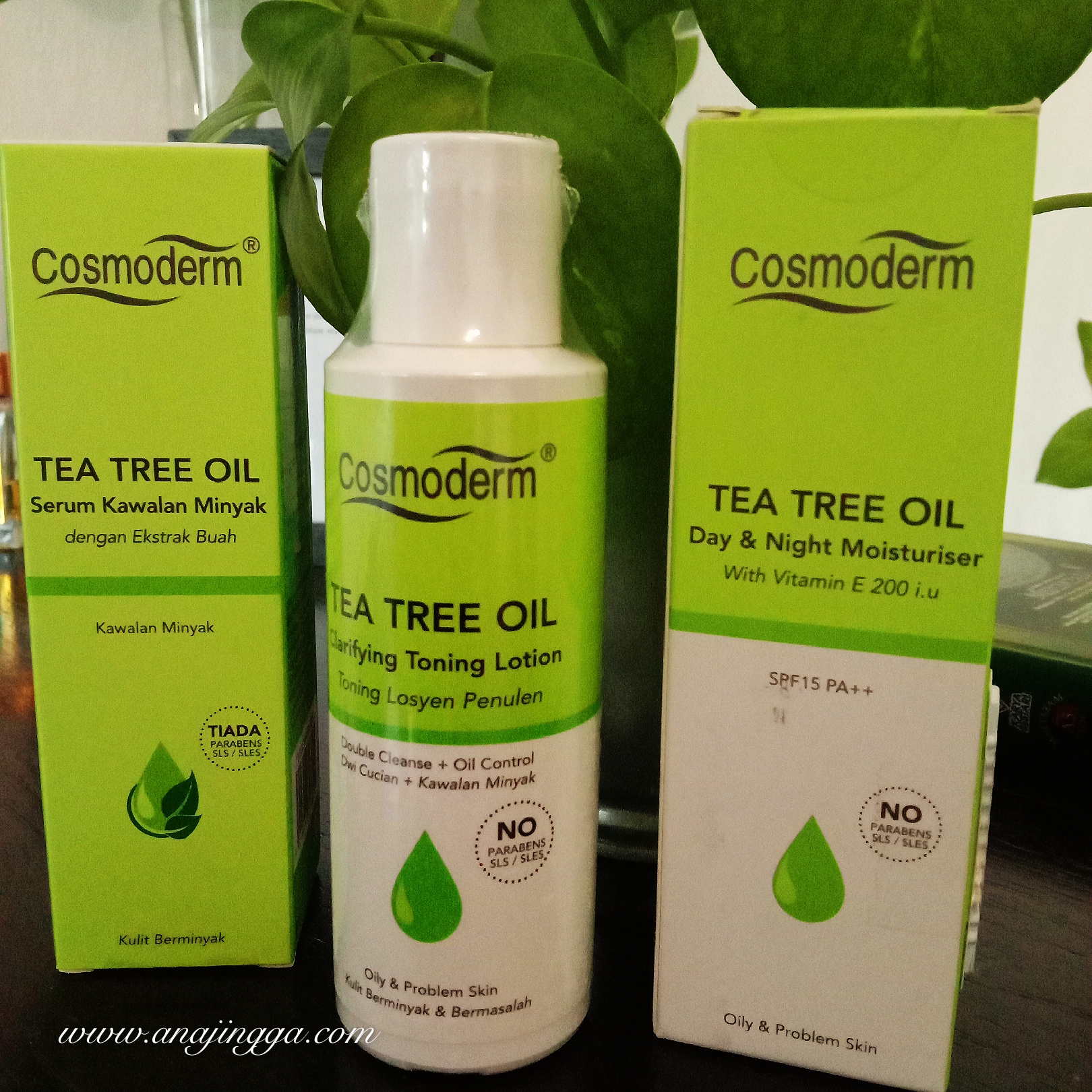 Rangkaian Cosmoderm Tea Tree Oil - Bebaskan masalah jerawat