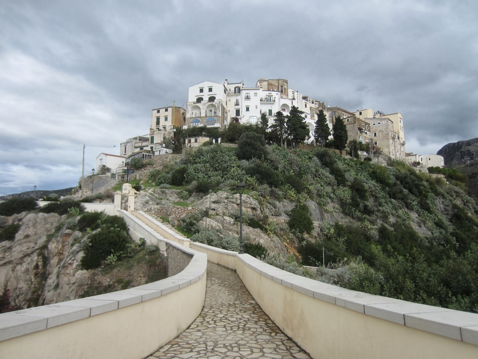 Sperlonga, Sabaudia, Pisa & Barga