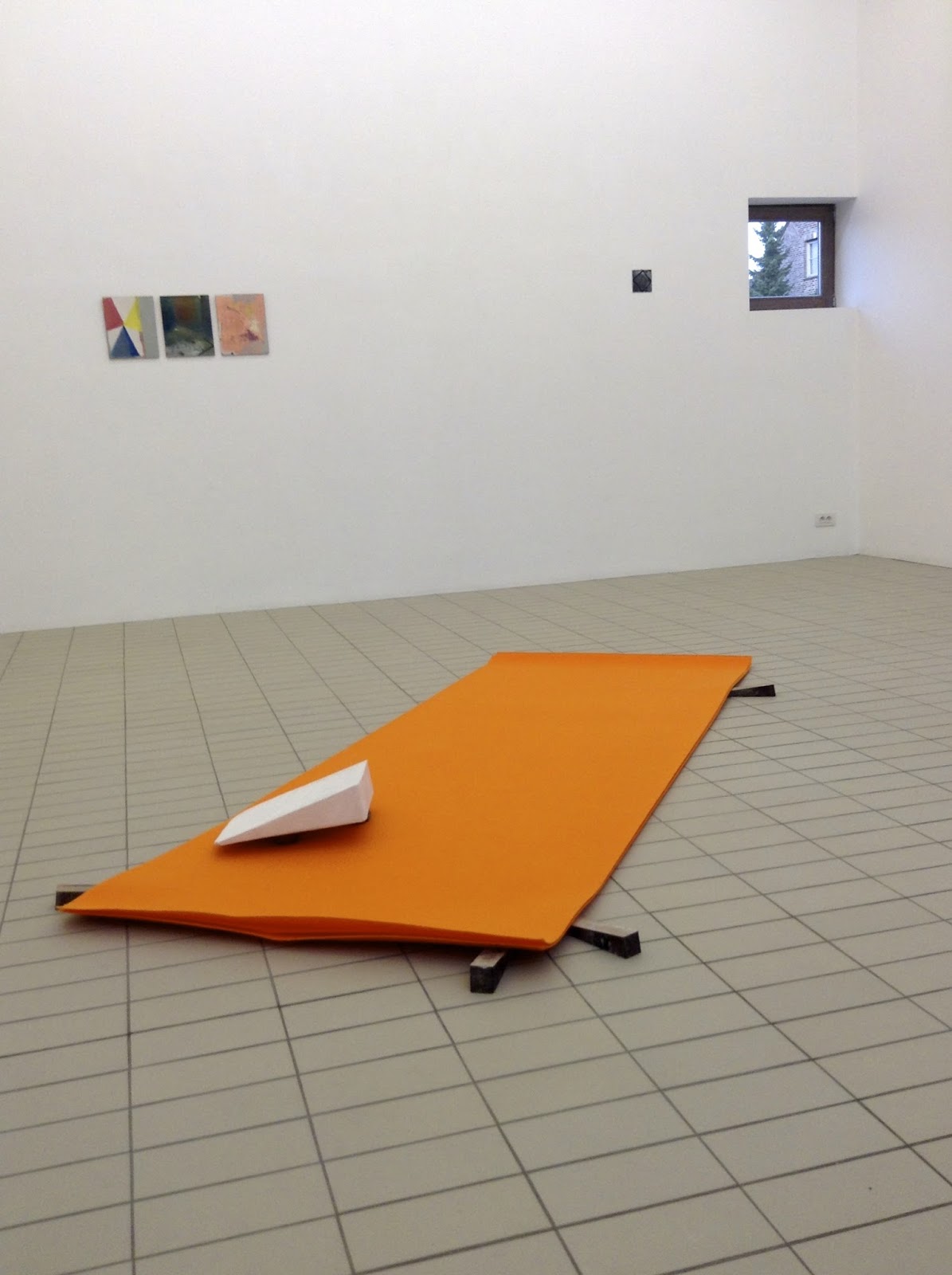 WATERSCHOENEN: Lucie Renneboog en Rein Dufait: 'materiekunst' in ...