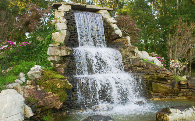 Splash Fountain India: Natural rock waterfalls Fountain