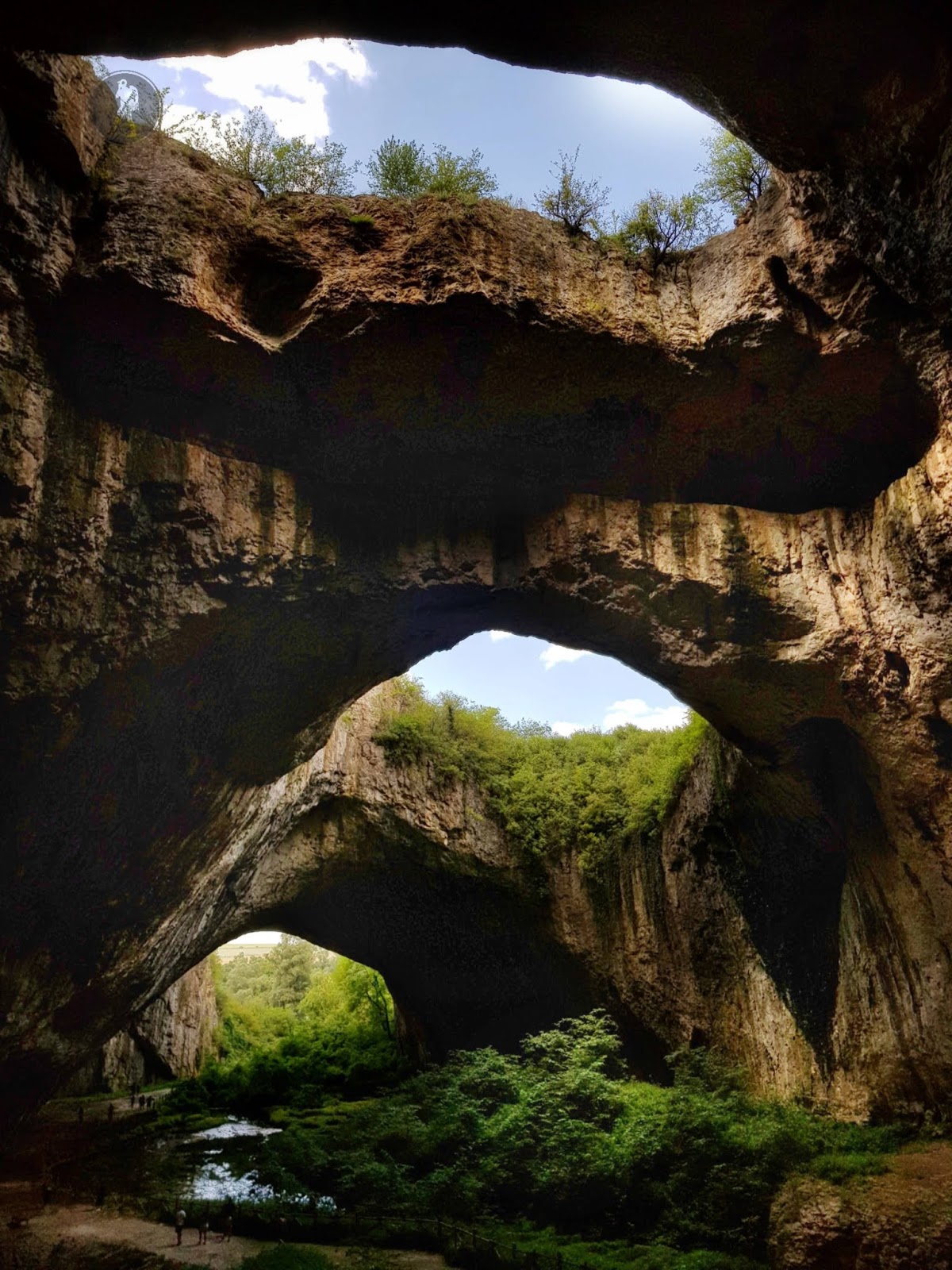 Peștera Devetashka - Drumeție de weekend în Bulgaria - PeMeleaguri.ro