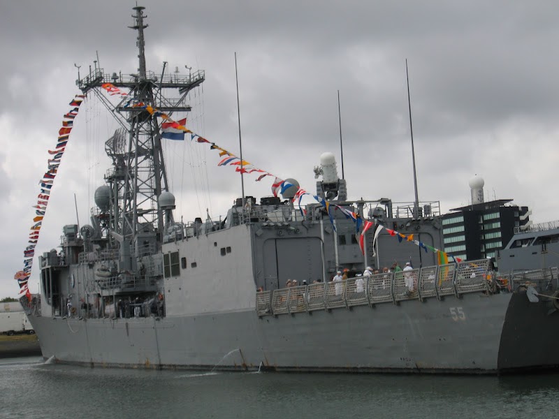 WARSHIPSRESEARCH: American frigate USS Elrod (FFG-55), Dutch Naval ...