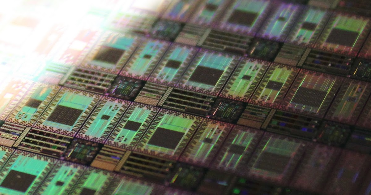 The Astronomist: The First Quantum Computer