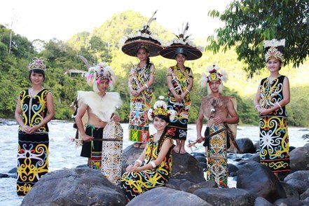 Saung Topi Lebar Suku Kenyah - Lepau Kenyah