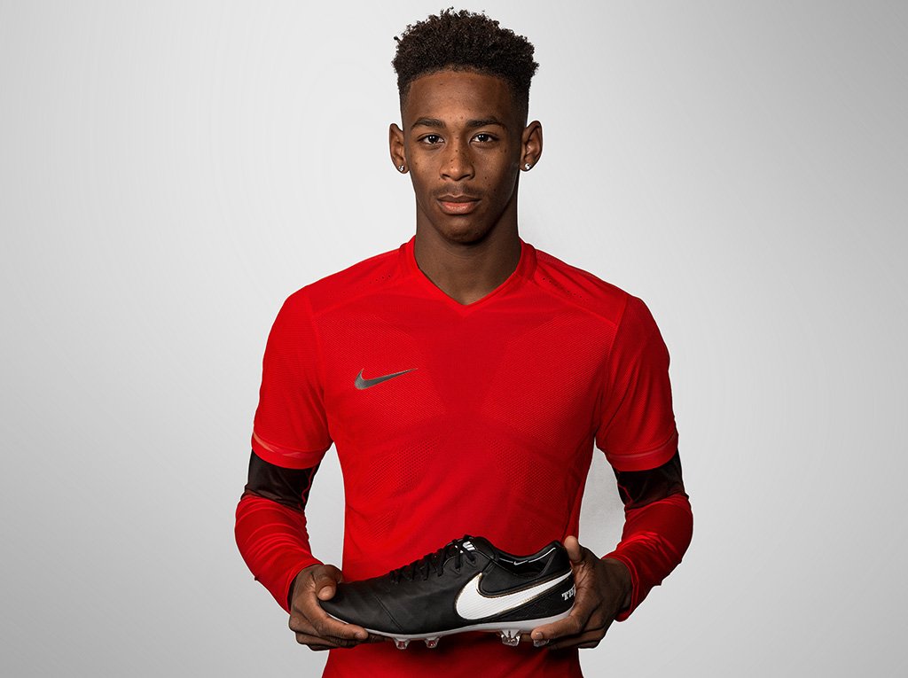 Nike Anticipates National Team Kit Launches with Flash Elite Training ...