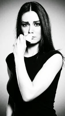 OZLEM YILMAZ aka ZELAL din serialul "LEGAMANTUL" se desparte de sotul ...