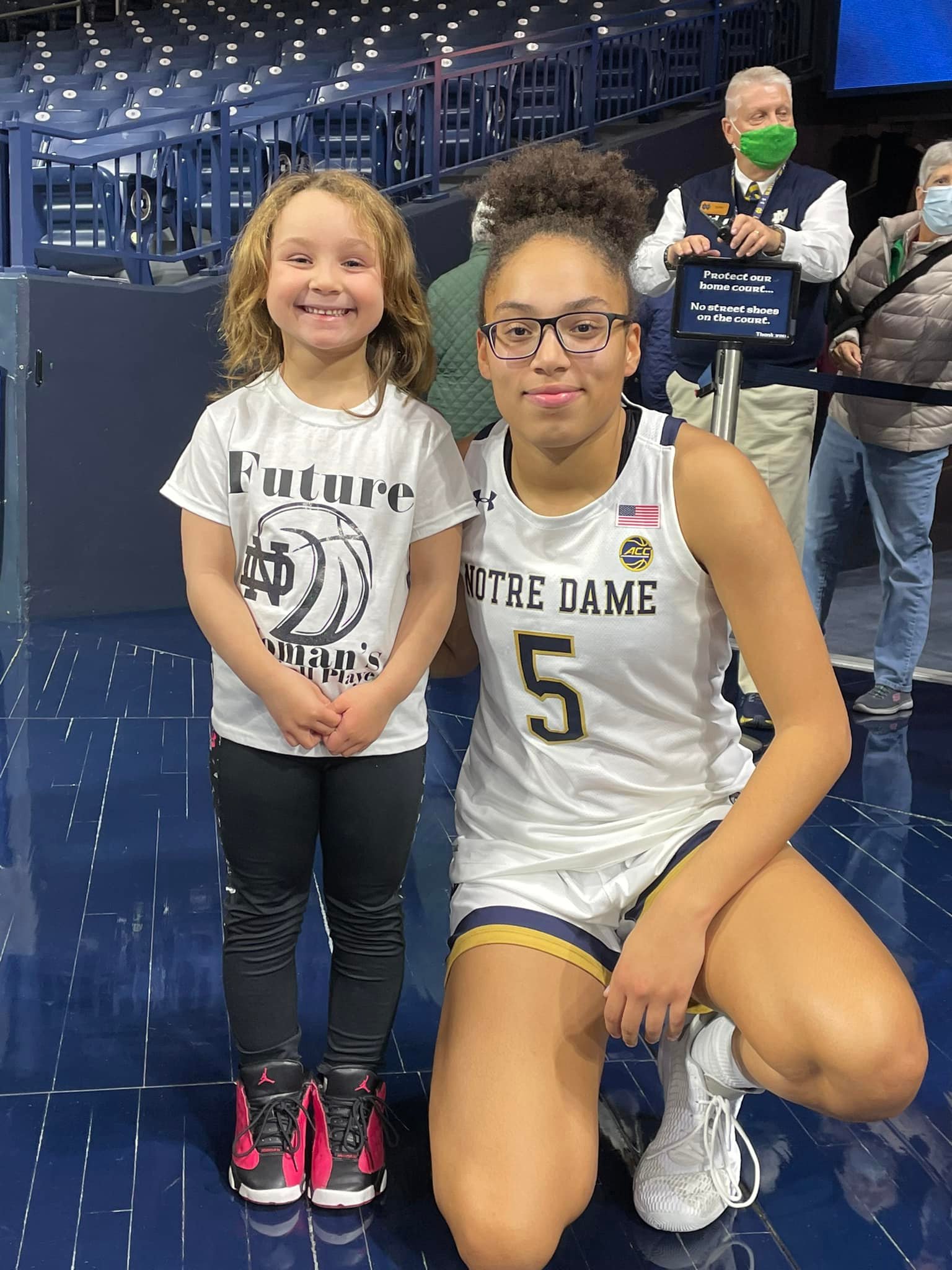 JOHNGY'S BEAT: Friend Encounters: Olivia Miles and Mikaela Dokes