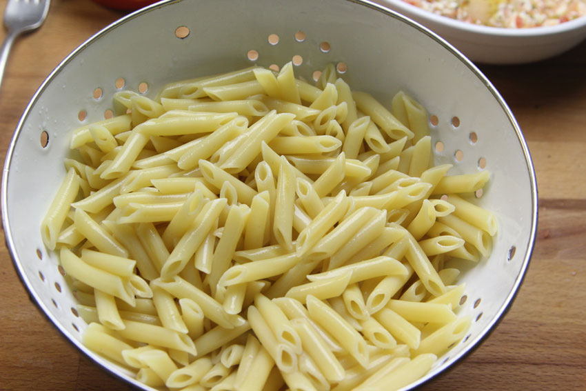 Un soltero en la cocina: MACARRONES DE VERANO