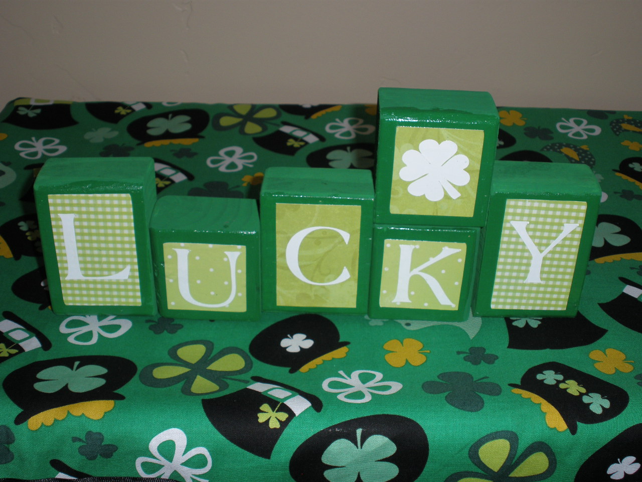 Larsen Family Craft and Recipe Blog: Lucky Blocks