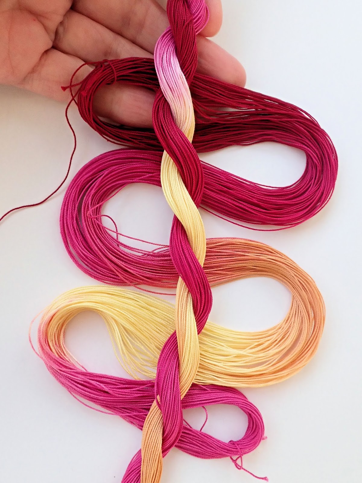 Yarnplayer's Tatting Blog: Hand Dyed Thread "Roses"