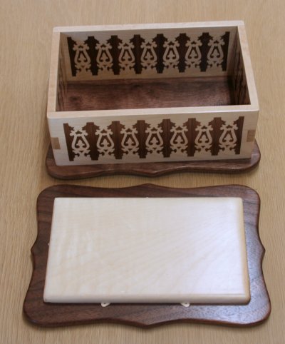 Scrollsaw Workshop: Dragon and Sword Box Scroll Saw Pattern.