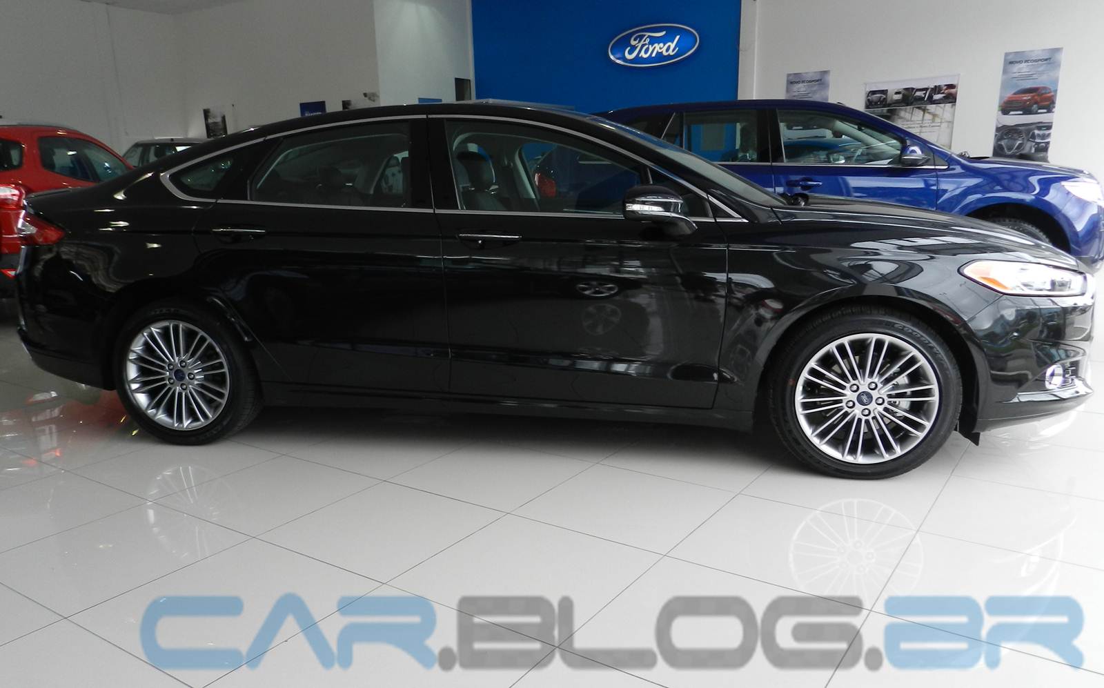 Novo Fusion 2013 chega às concessionárias com preço de R$ 125 mil reais