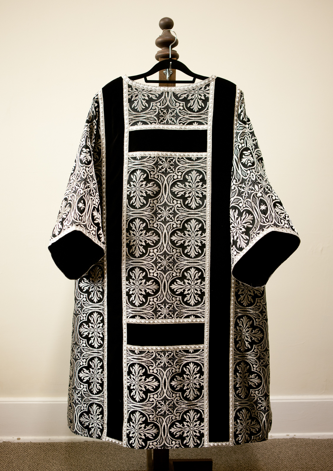 New Liturgical Movement: Dominican Requiem Solemn Vestment Set: Blessed ...