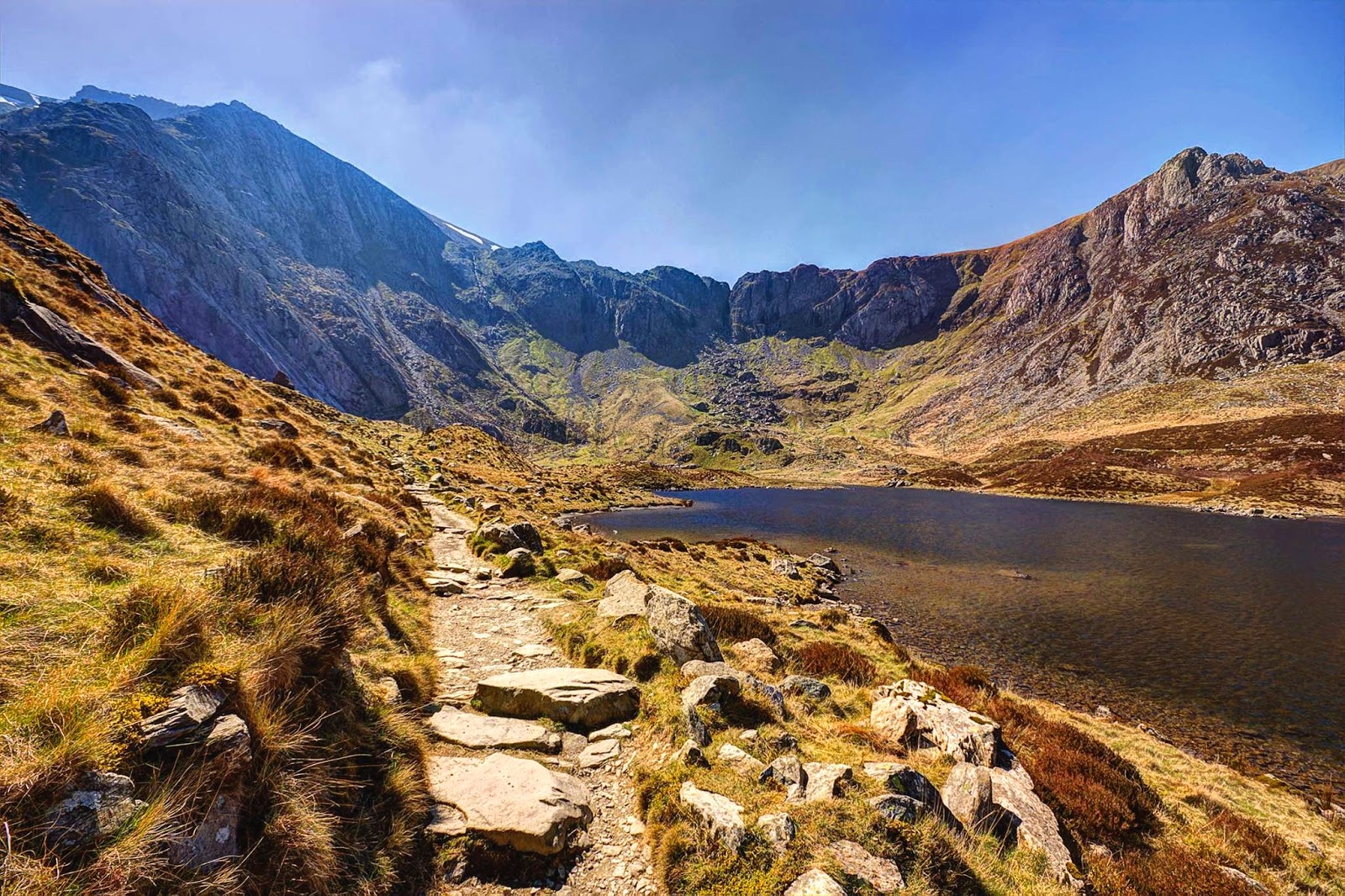 Sexton's Travels: " NORTH WALES - SNOWDONIA " - 'LLYN IDWAL' THIS MORNING;