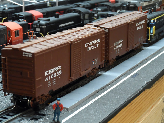 New York Central Train Layout: Another Joint APRR / NYCTL Paint Project