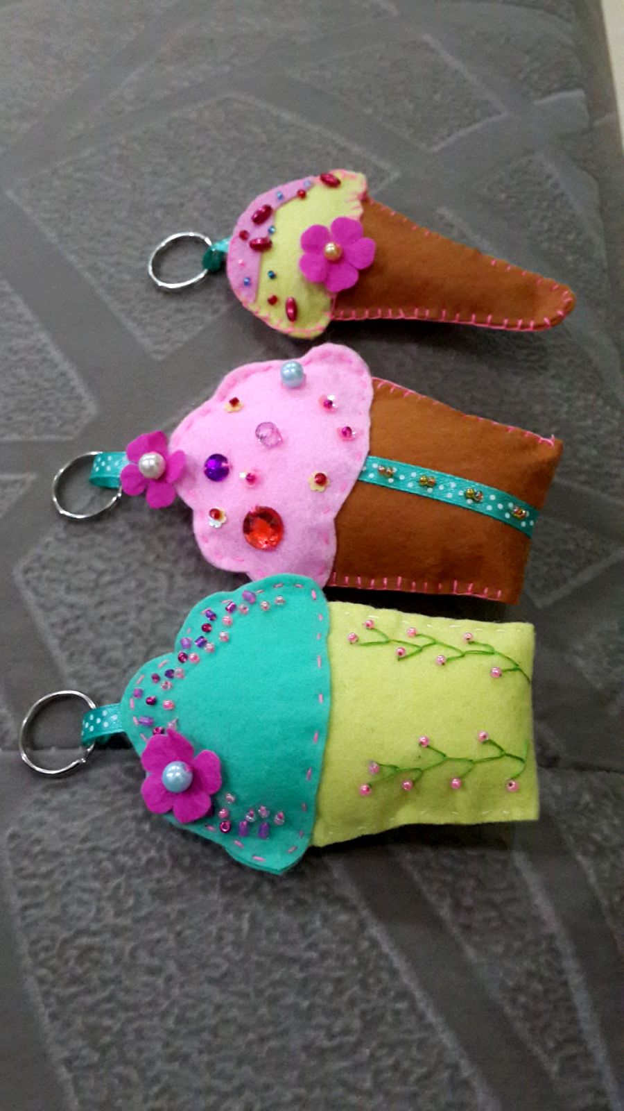 SULAMAN MANIK MAZ: Keychain.. buat anak2.
