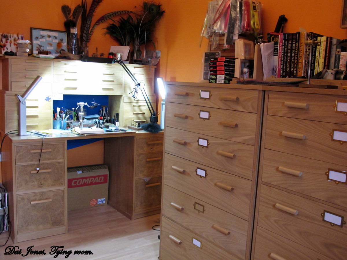 daijones flies: My Fly Tying room and a few flies.