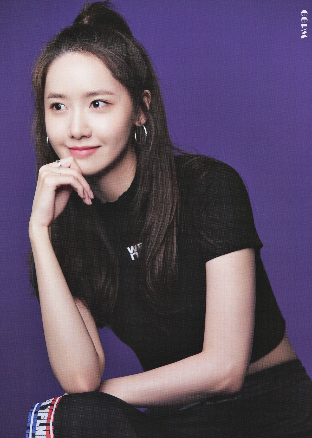 YOONA. Girls' Generation-Oh!GG SEASON'S GREETINGS 2021 - A4 Poster ...