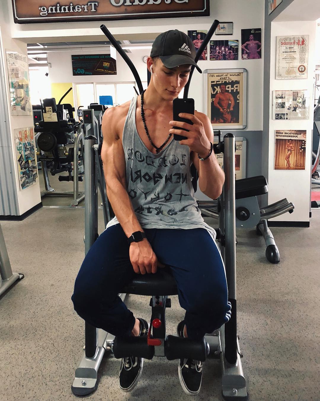 Luca Heubl - Gym Abs