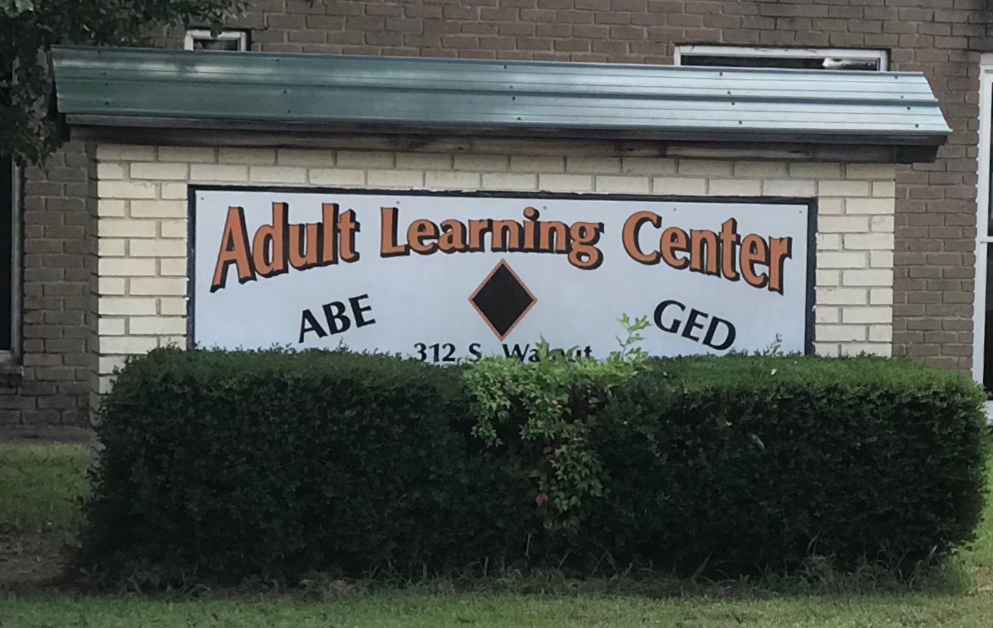 KXMX - Local News: Adult Learning Center Offers Free Classes