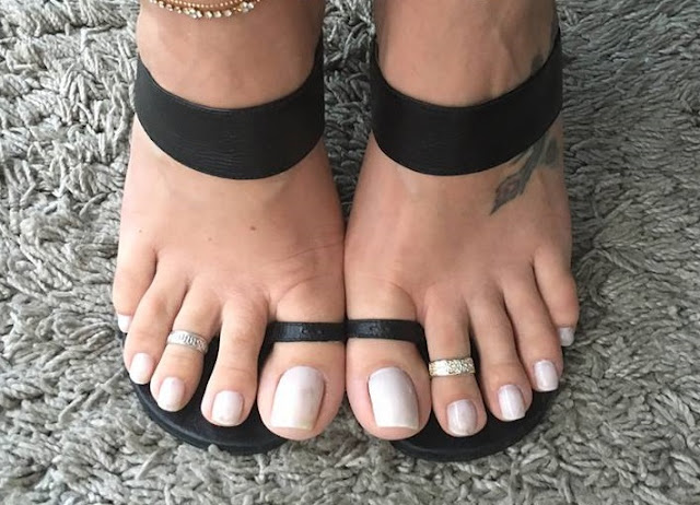 Long Nails: Rainha Grazi 's sexy long toe nails - 3