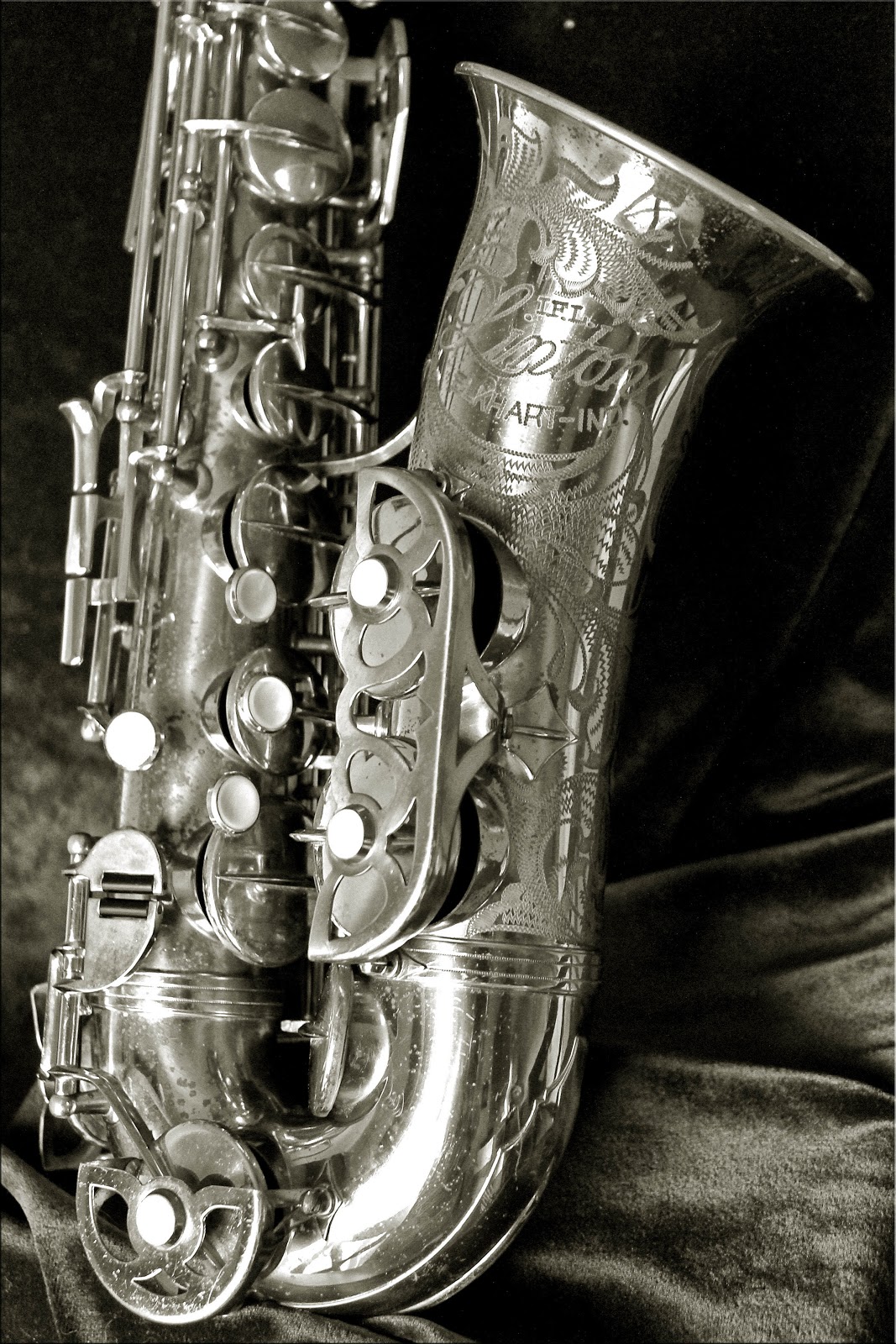 Grace S. Siekman: Saxophone - Canon Rebel T3