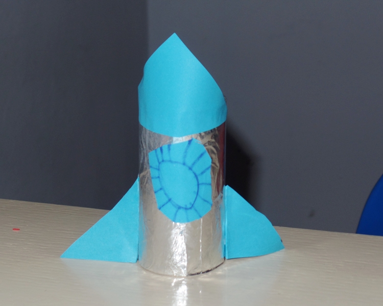 Ina i Sewa: Rakieta DIY - prosta i szybka praca plastyczna