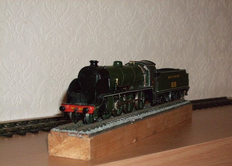 DAISY SAYS MOOO!: OO GAUGE SR CLASS S15 4-6-0 DJH KIT