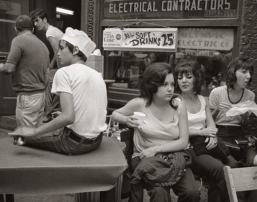 Amazing Black and White Photographs of Life in Detroit in the 1970s ...