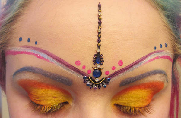 Bumzigana's World of Creativity: Femme Alien/Futuristic Makeup Tutorial