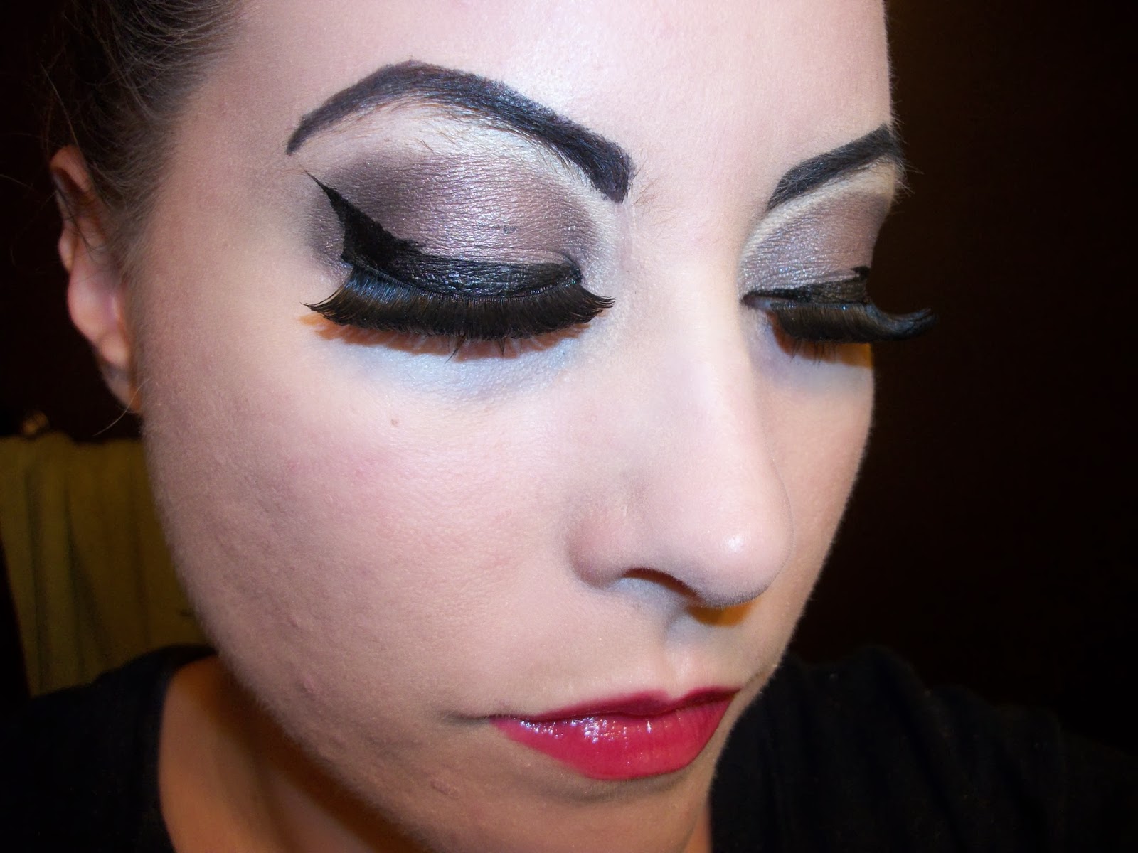 Mieux Make-Up: Halloween Tutorial: Evil Queen
