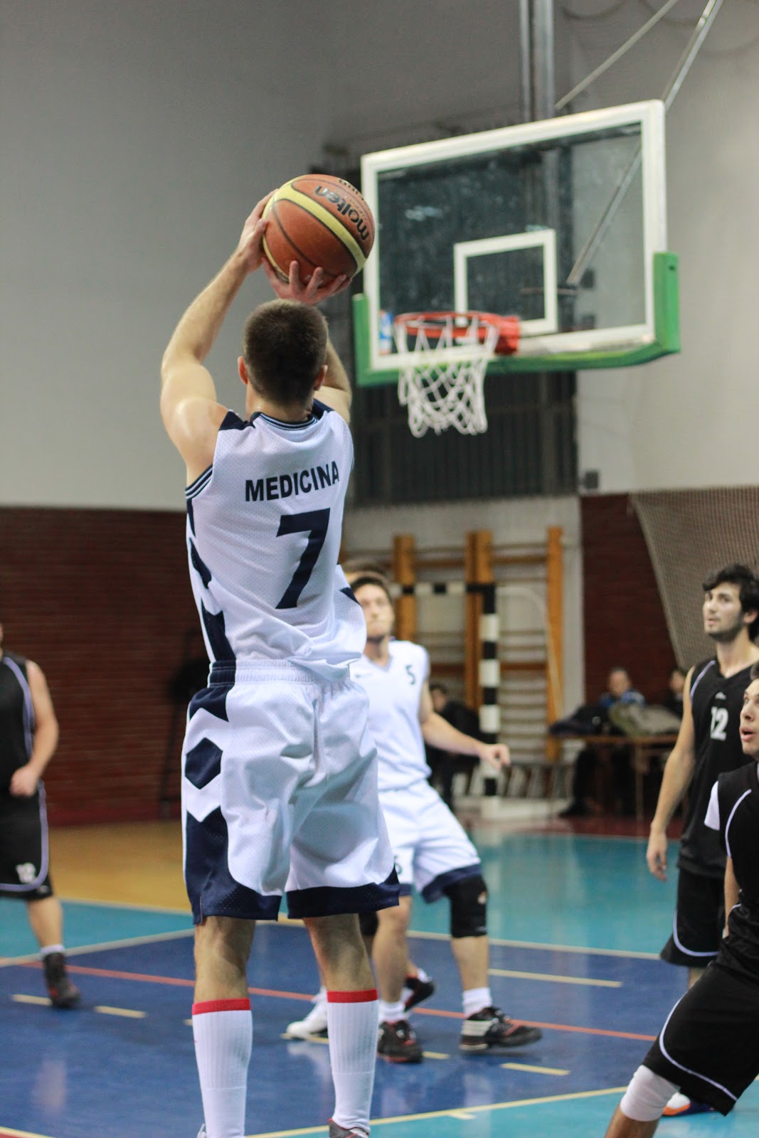 CAMPIONATUL UNIVERSITAR DE BASCHET: POZE