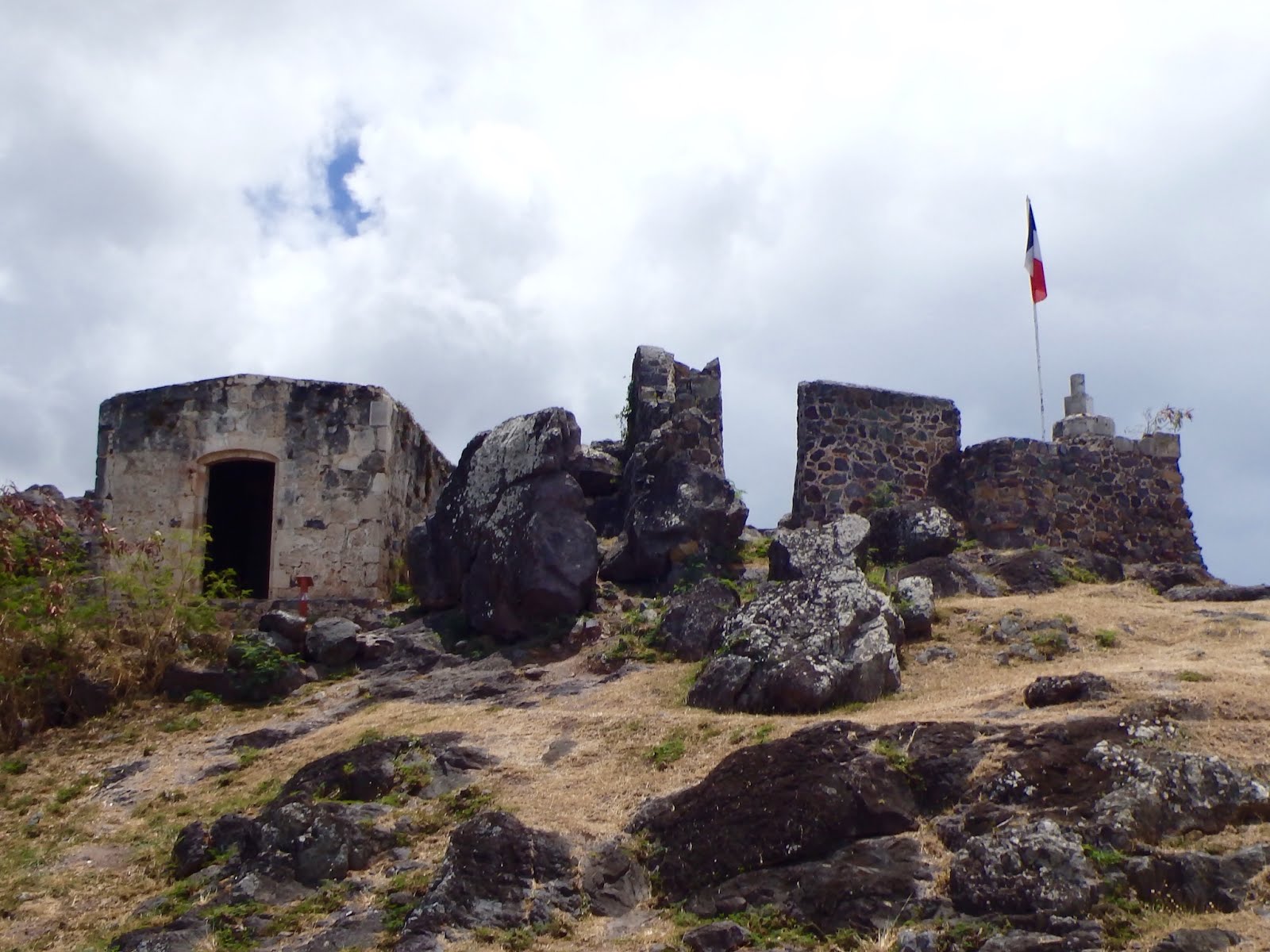 Things we did today...: Must Get Off The Boat... Fort Louis