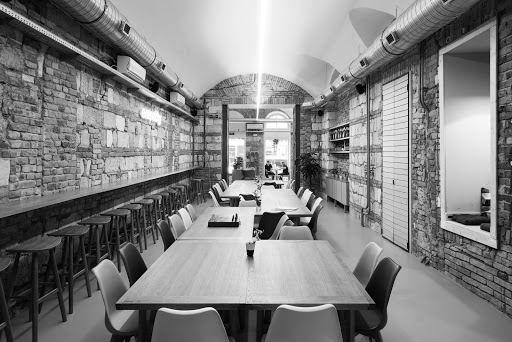 empathy café & bistro / Magyar Vöröskereszt