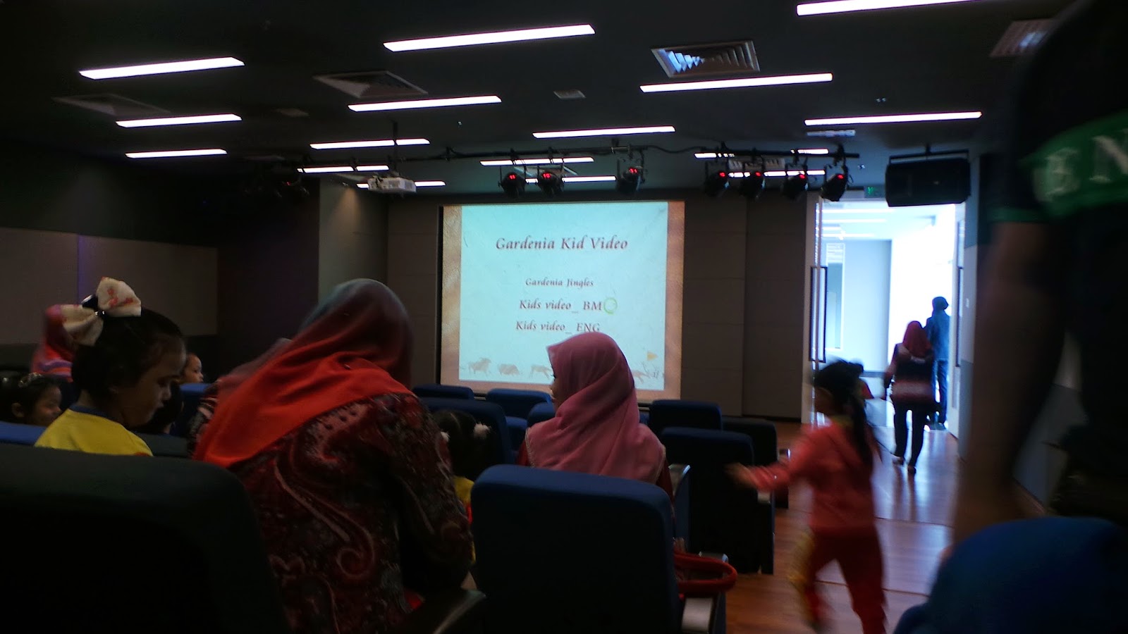 Alia umaira: Kilang Roti Gardenia, Kilang Cookies Beryl 's dan Farm In ...