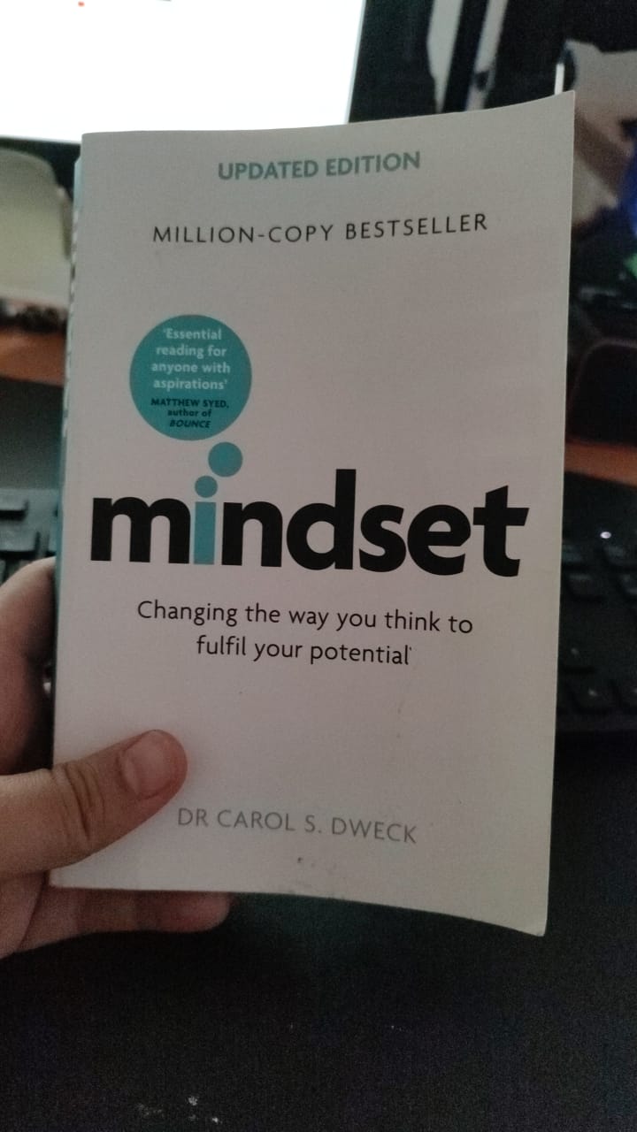 Review Buku: Mindset - DR CAROL S. DWECK | GAROBLOGZ - Ghani Rozaqi on ...