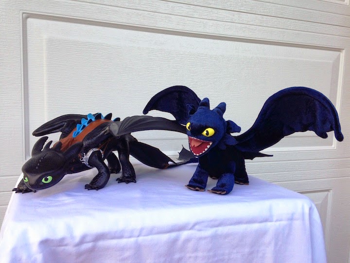 Frisch's Big Blog: Toy Review: Mega Toothless Alpha Edition
