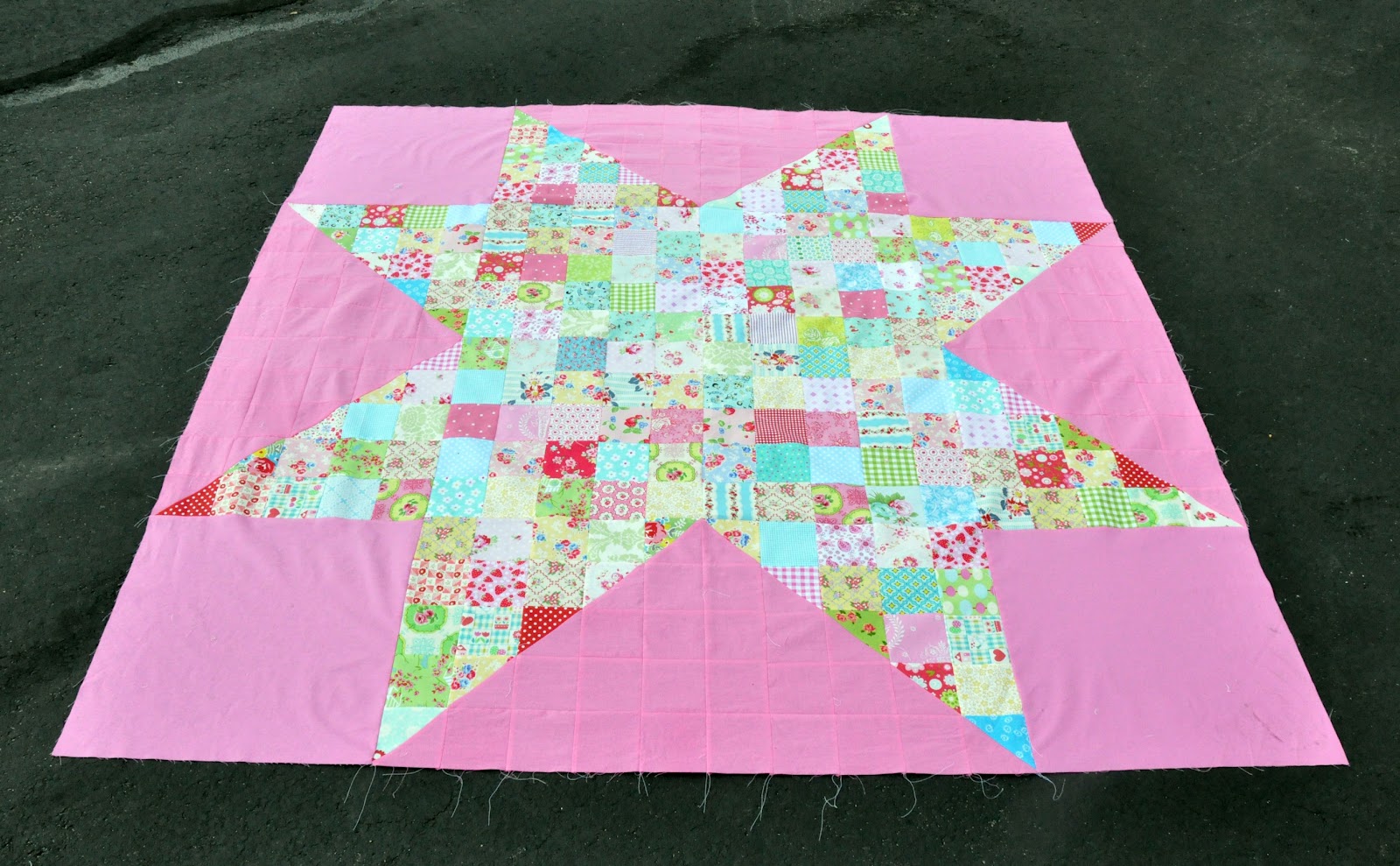 baby burrito quilts: Giant star quilt