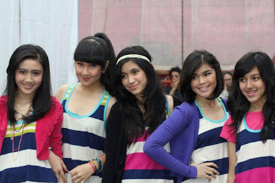 Koleksi Foto Personil Blink Girlband Terbaru 2013