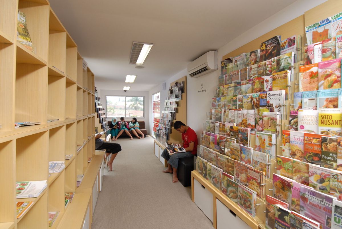 Shipping Container Homes & Buildings: Contertainer - Shipping Container ...