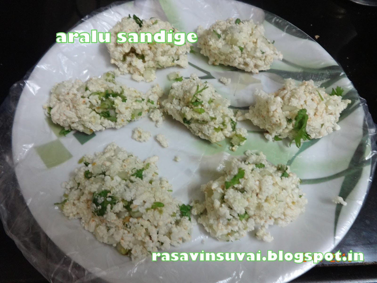 Raji Ramakrishnan : ARALU SANDIGE, PUFFED RICE FRYUMS, NEL PORI VADAM