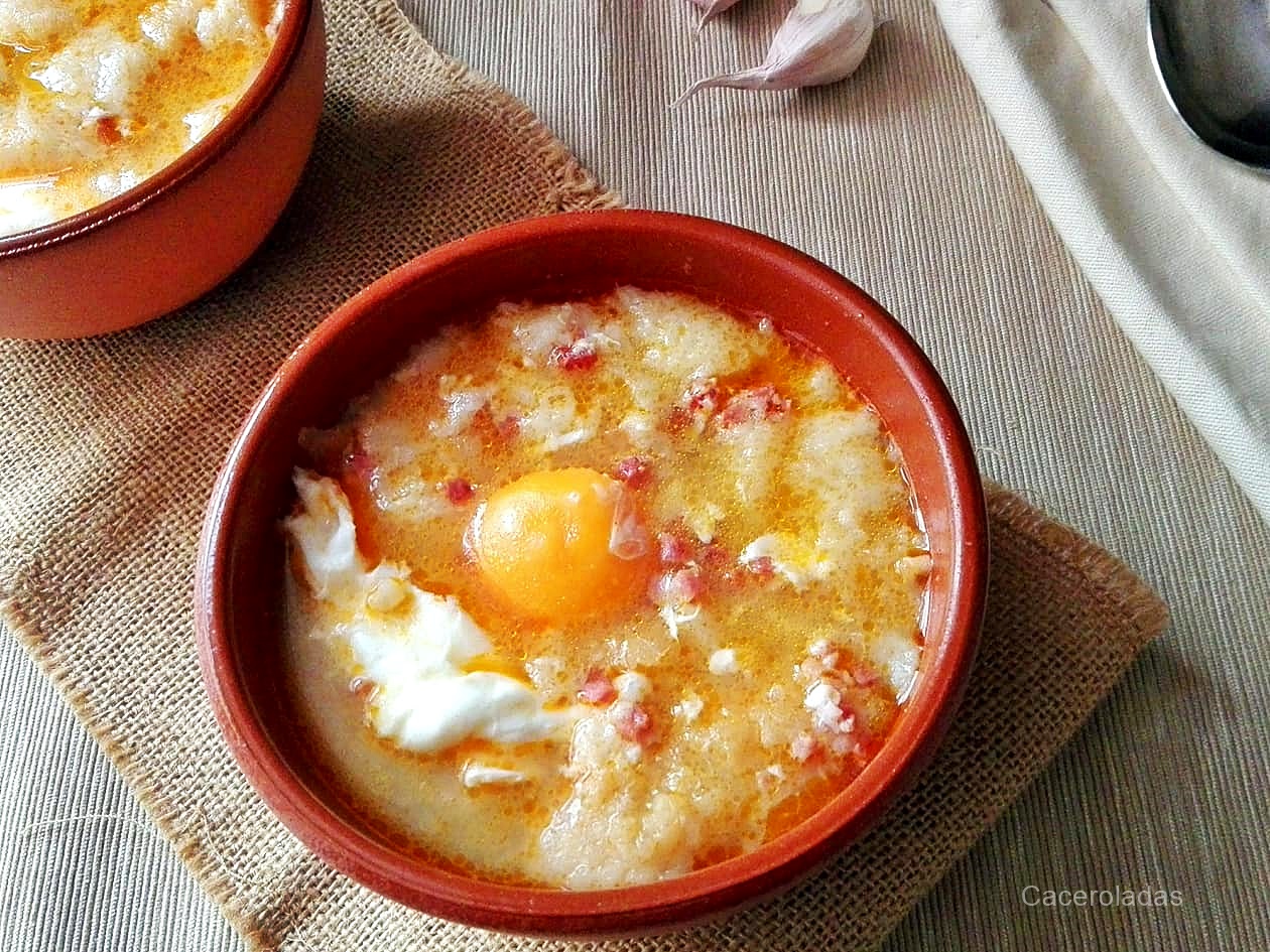 Sopa de ajo o sopa castellana | Caceroladas