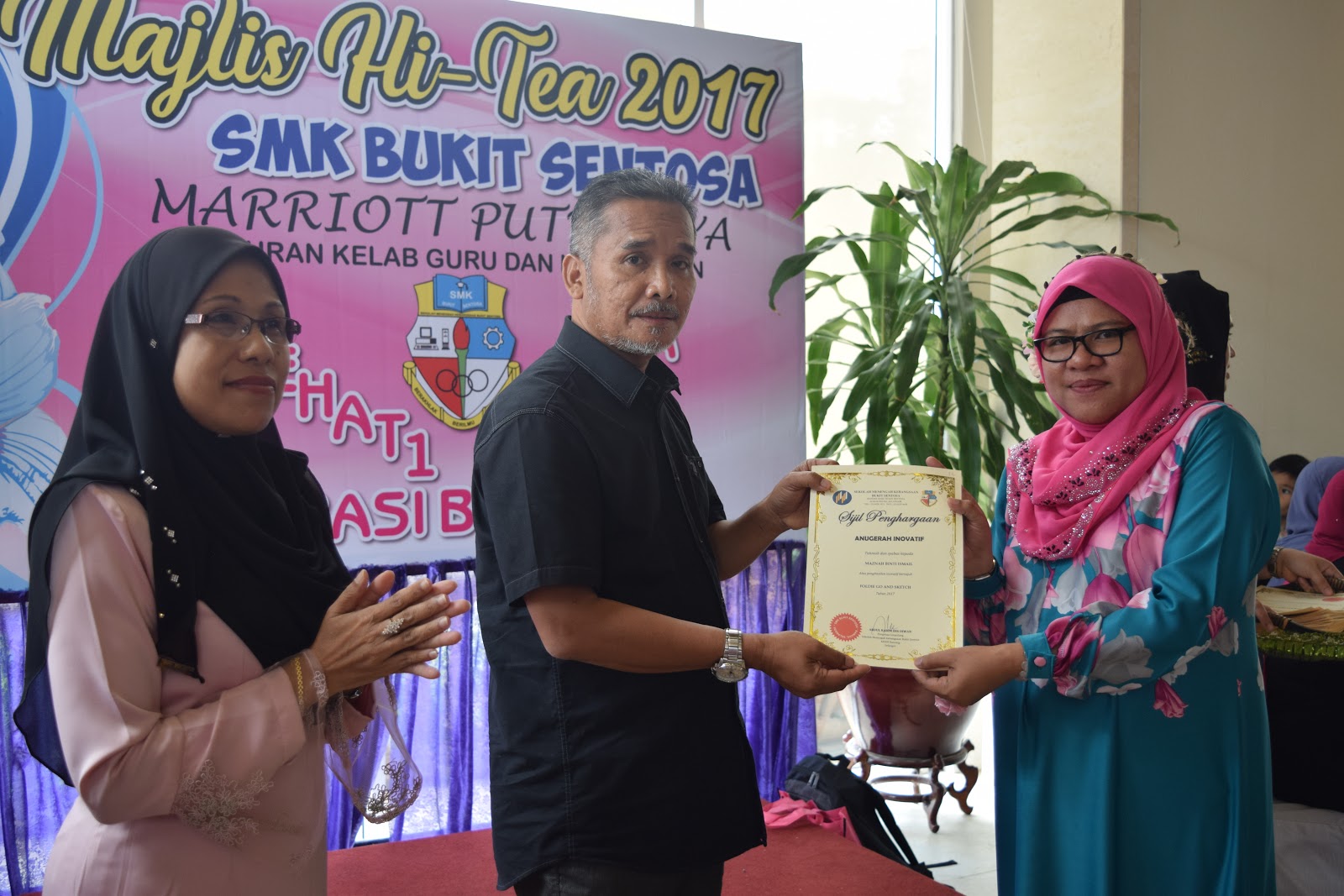 SMK BUKIT SENTOSA: Majlis Hi-Tea SMKBS