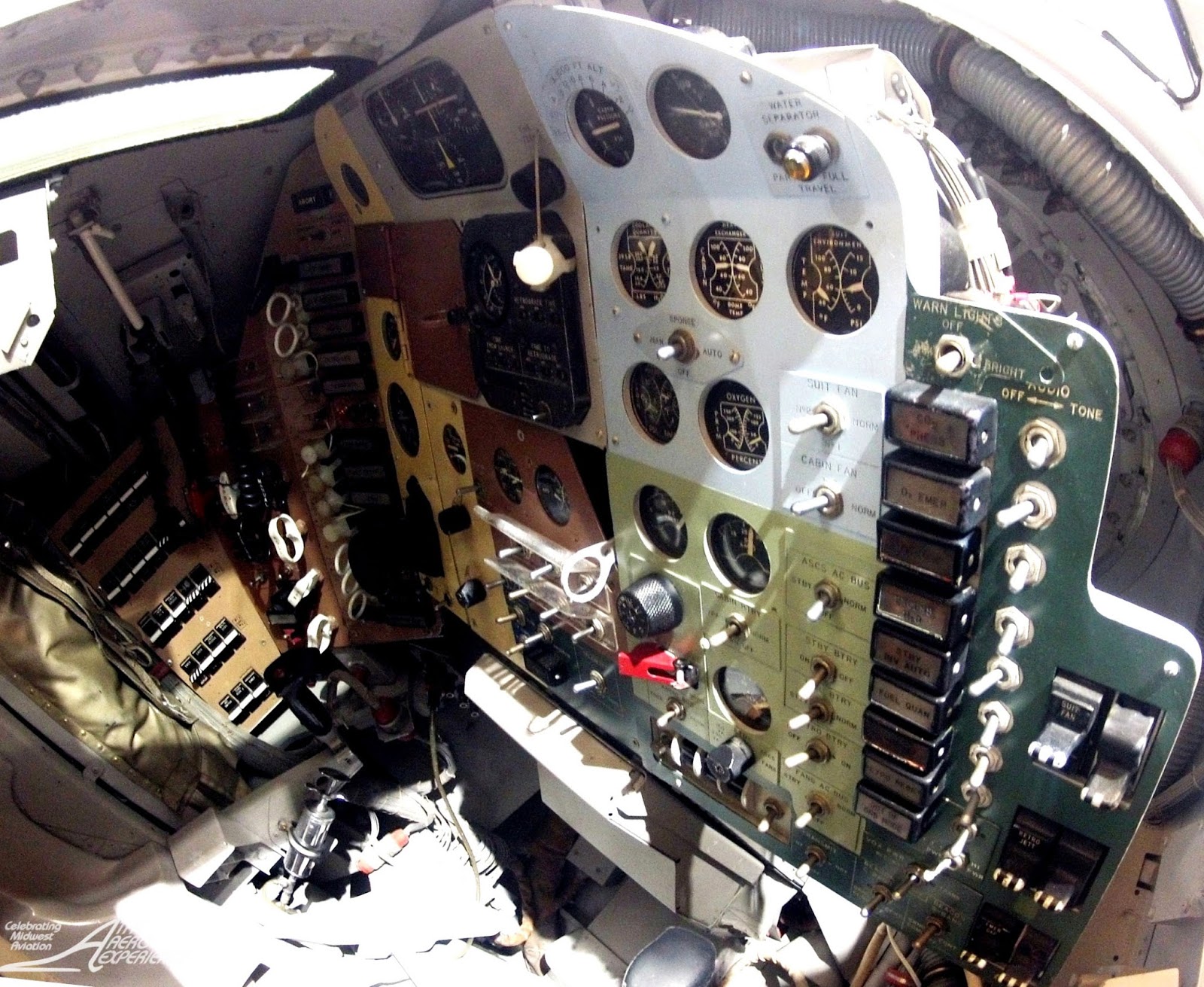 The Aero Experience: Inside Mercury and Gemini: Exclusive Look Inside ...