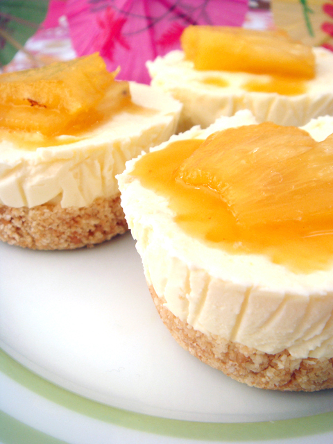 butter hearts sugar: Pineapple Coconut Mini Cheesecakes