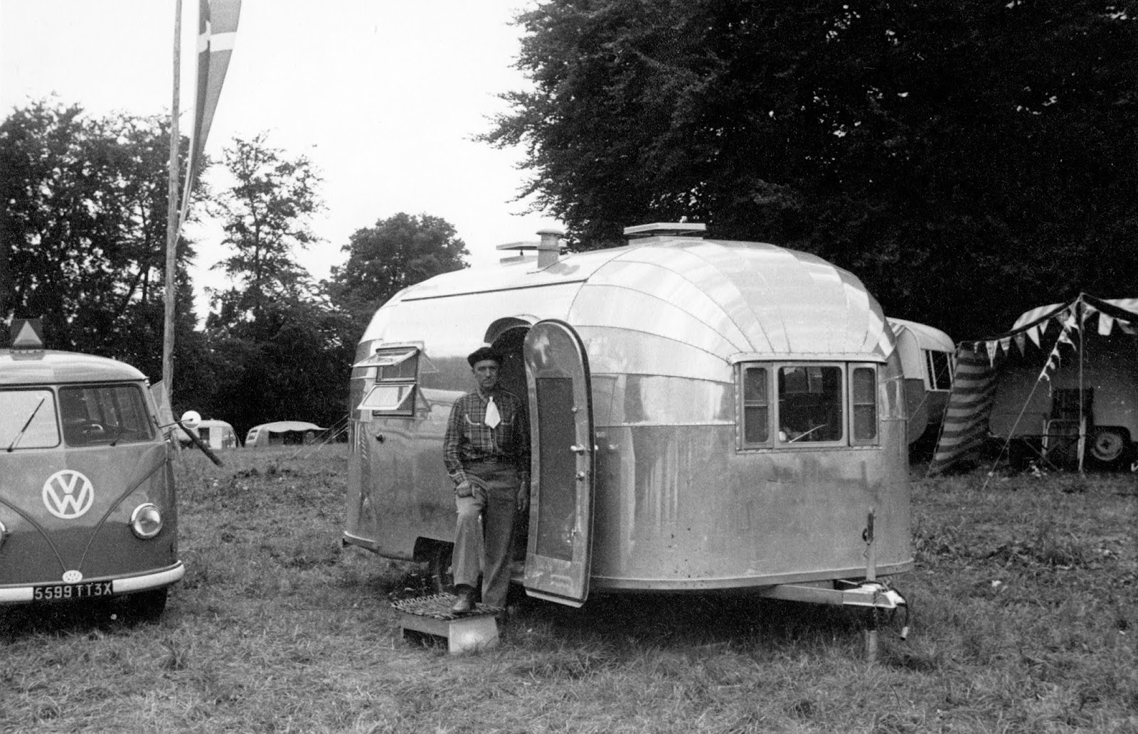 Green Goddess Glamping: Early Airstream Worldwide Expeditions: Vintage ...