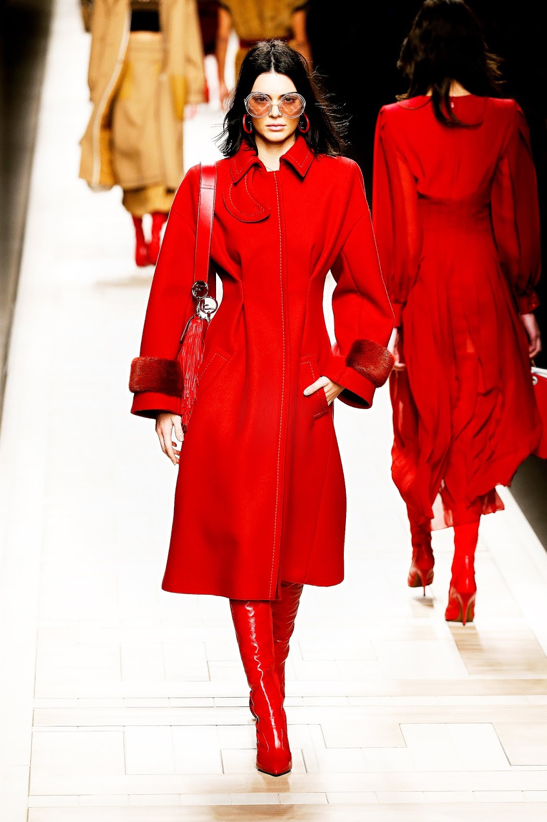 Fendi FW 17 Fashion Show | Kendall Jenner Fans Page