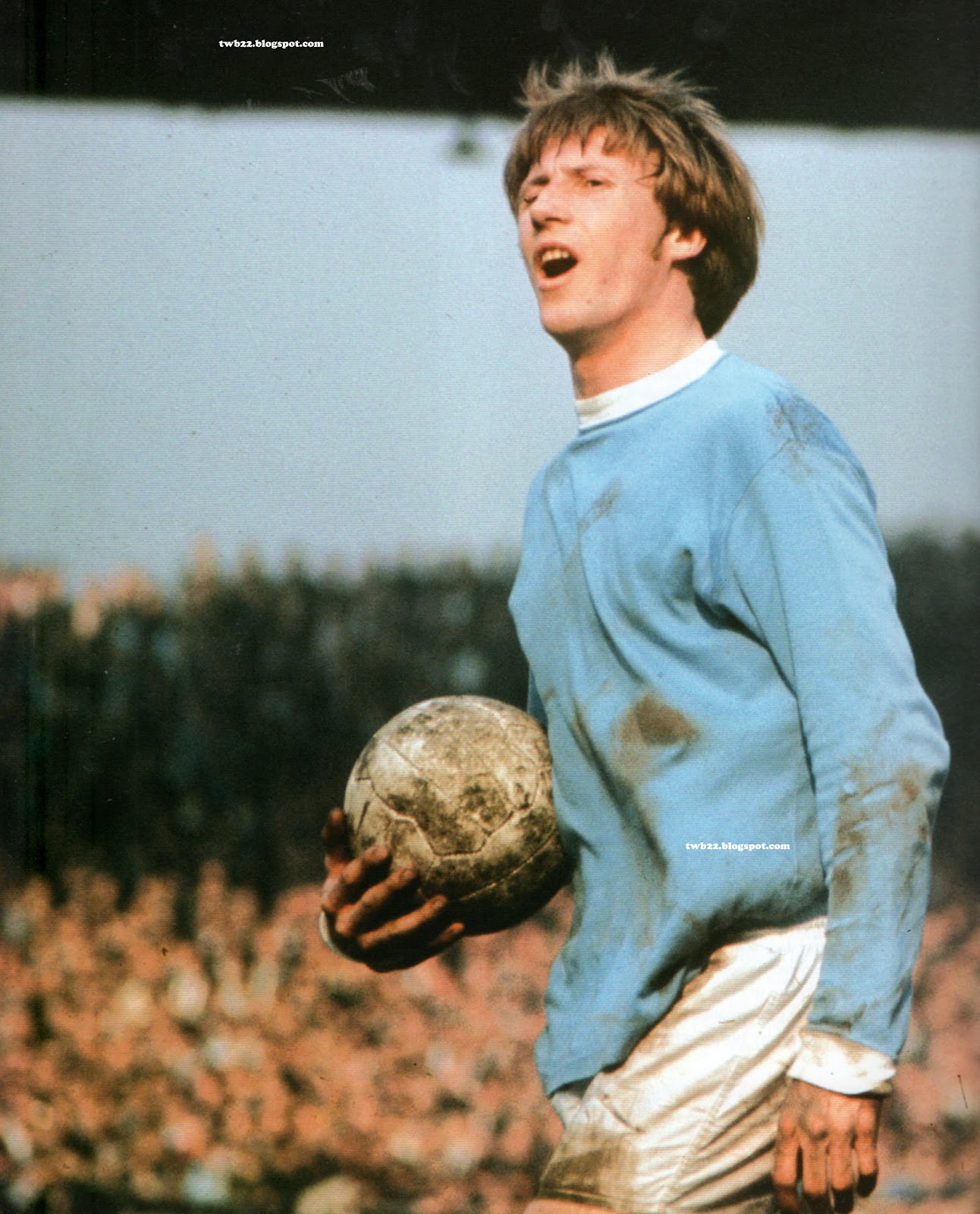 TWB22: Focus On : Soccer Legends Lee, Bell, Sommerbee