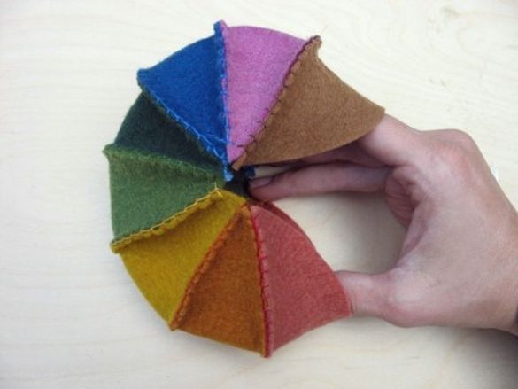 Felt Rainbow Ball Tutorial ~ Free-Tutorial.net
